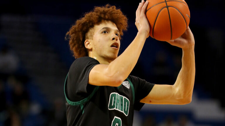 LA Clippers adquiere derechos del draft para proteger a Jason Preston