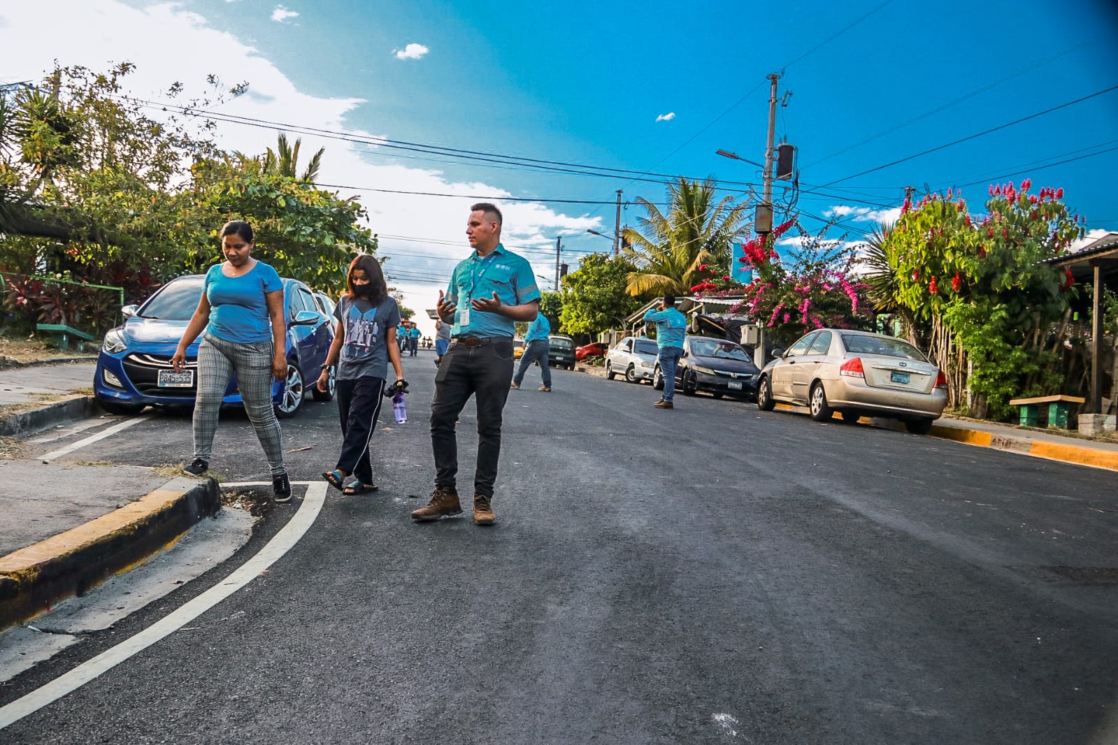 DOM entrega más de 60 calles renovadas a los habitantes de Soyapango